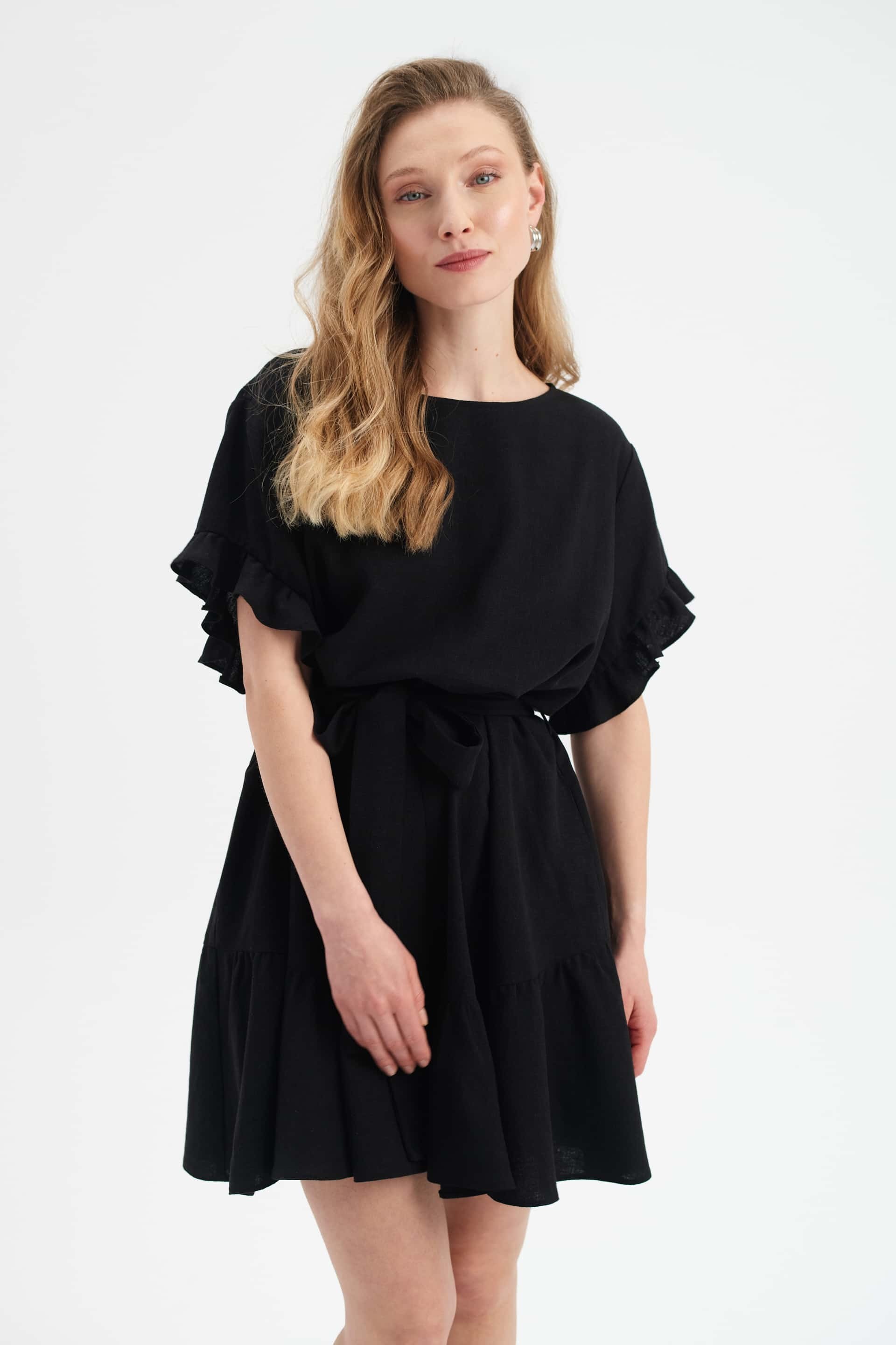 Sukienka mini czarna z wiązaniem HOPE BLACK | sklep NAREE