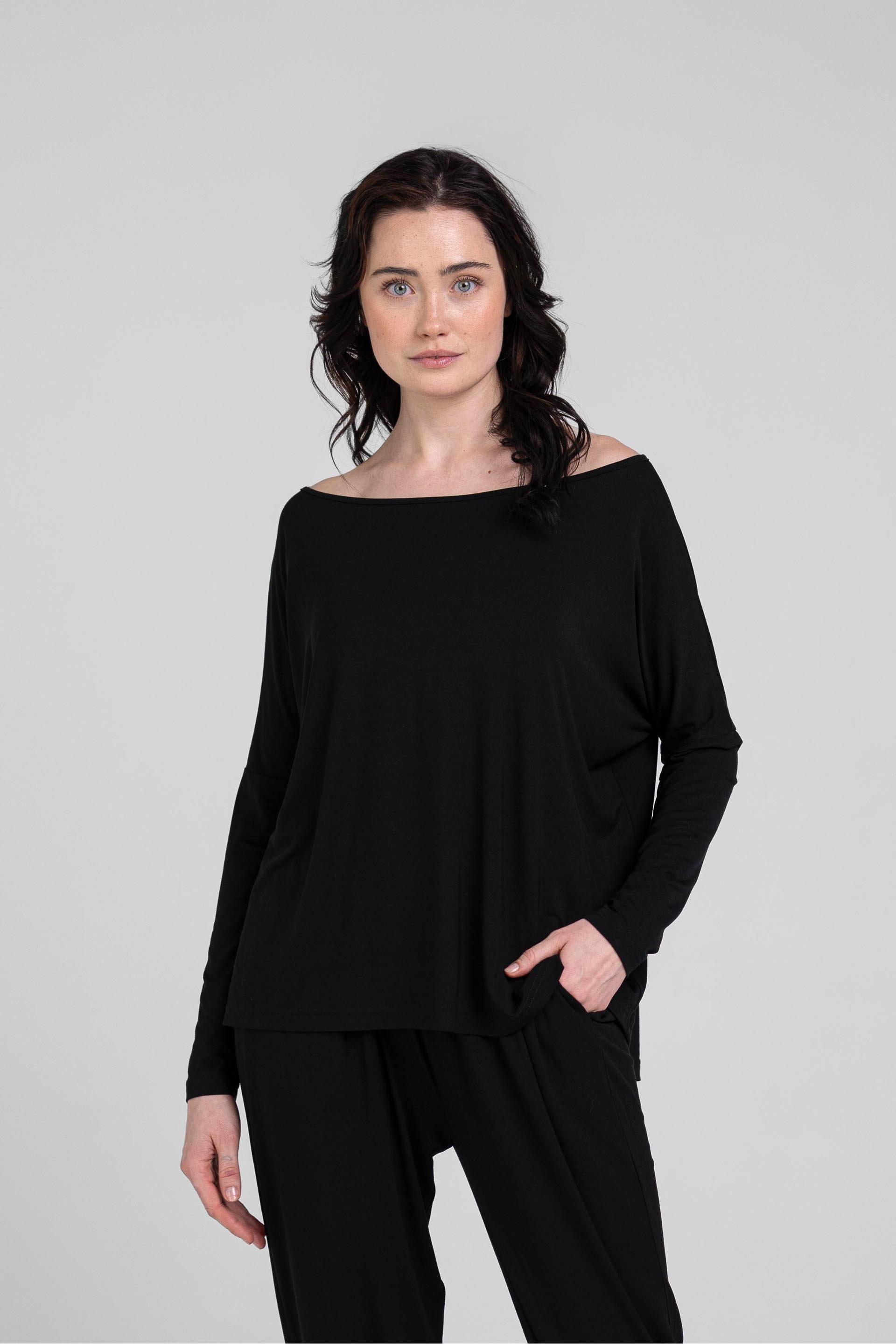 Czarny Longsleeve Damski. Bluza Nietoperz ELIA BLACK | Sklep Naree